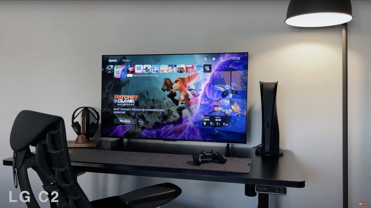 ASUS 42" OLED Gaming Monitor Review (PG42UQ) - SpawnPoiint